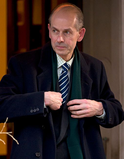 Queen Elizabeth II’s beloved Page who starred in James Bond sketch is ...