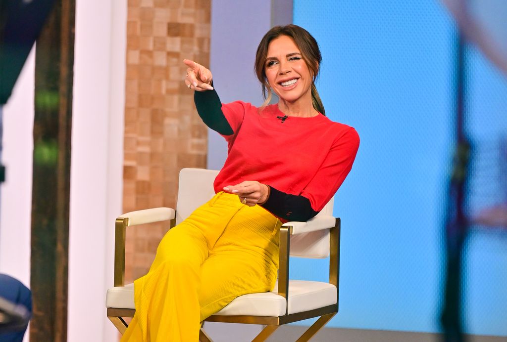 Victoria Beckham shows off her real, toothy smile in rare photo - and ...