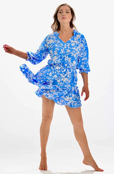 Katie Couric drives fans wild with her figure in stunning blue mini ...