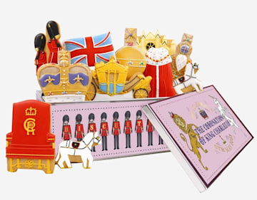 13 best biscuit gifts for the King's coronation 2023: From Walkers to ...
