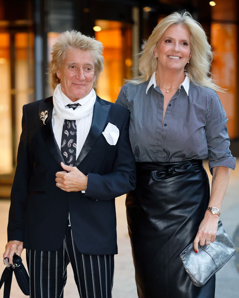 Rod Stewart and Penny Lancaster 'together again' in emotional update ...