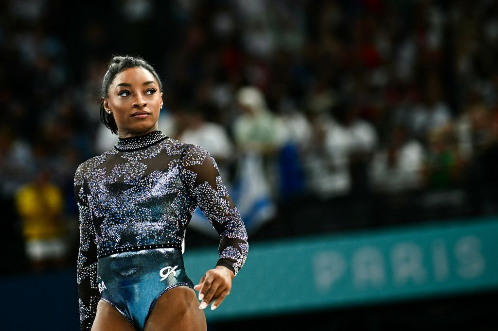 Simone Biles' emotional response as husband Jonathan Owens makes ...