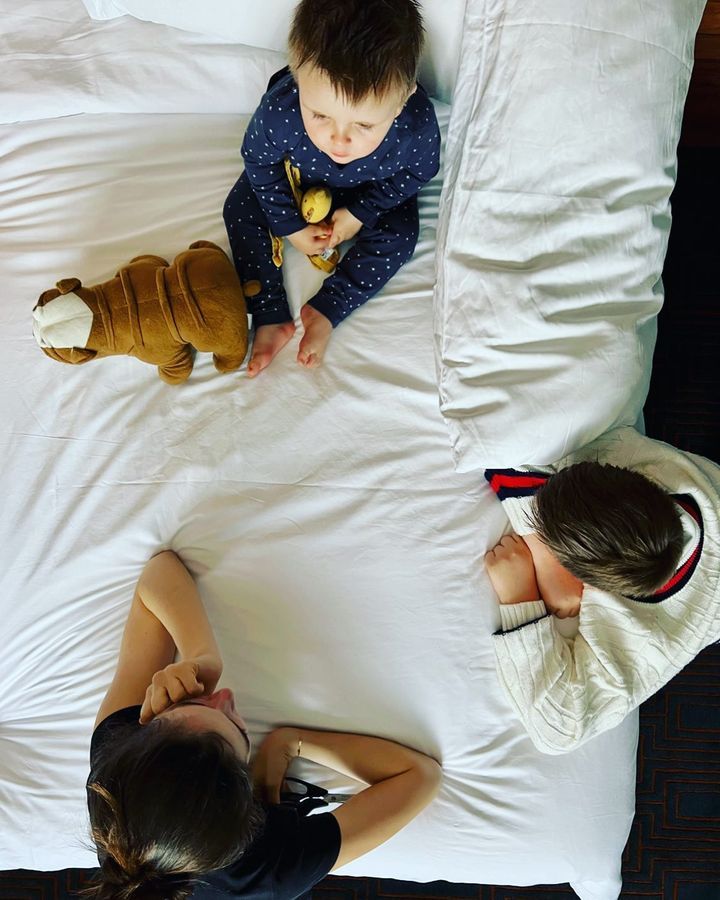 Frida Redknapp flaunts sculpted abs in flaming red sports bra and leggings | HELLO!