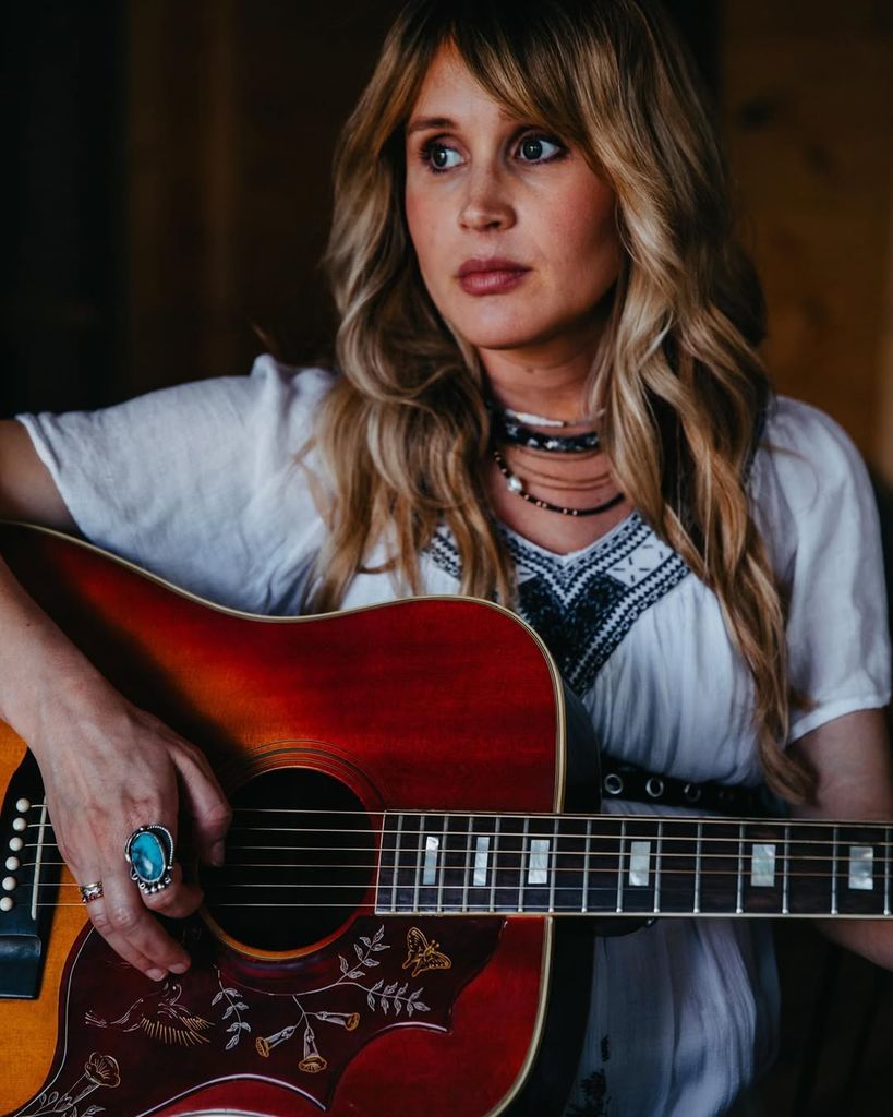 Meet former NFL star Jordan Shipley's wife and kids who are by his side ...