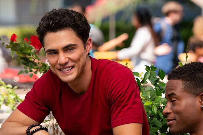 Never Have I Ever's Paxton has Netflix fans swooning & this is how old ...