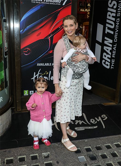 Countdown's Rachel Riley wears clashing outfit as she poses with ...