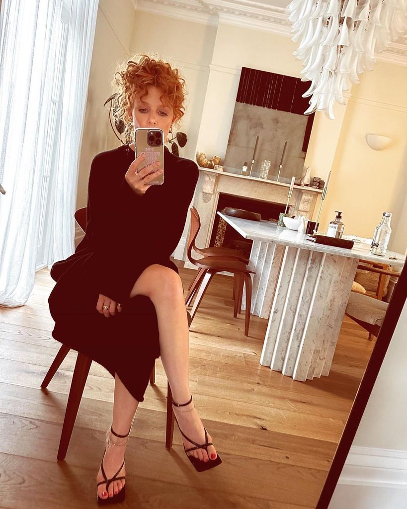 Stacey Dooley debuts curly hair transformation in leggy mini dress ...