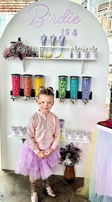 Jessica Simpson throws daughter Birdie lavish unicorn-themed fourth ...