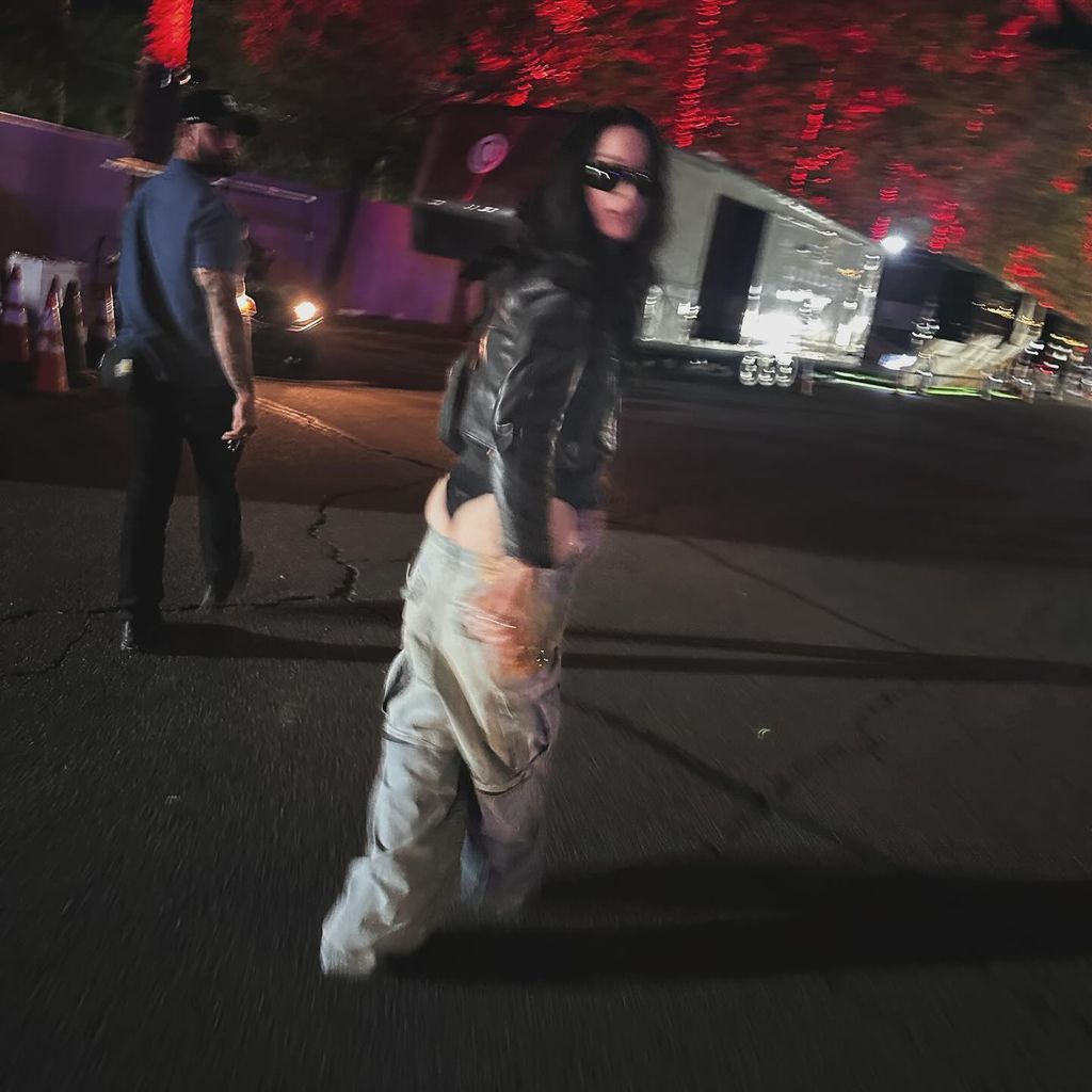 Katy Perry exposes thong-clad backside in seriously low-slung jeans ...