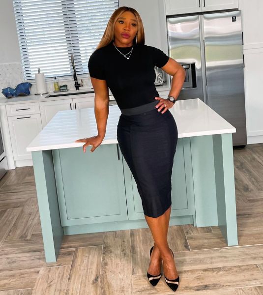 Serena Williams displays her stunning figure in glamorous new look | HELLO!