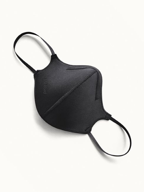 31 celebrities wearing face masks: Best A-list face coverings to shop ...