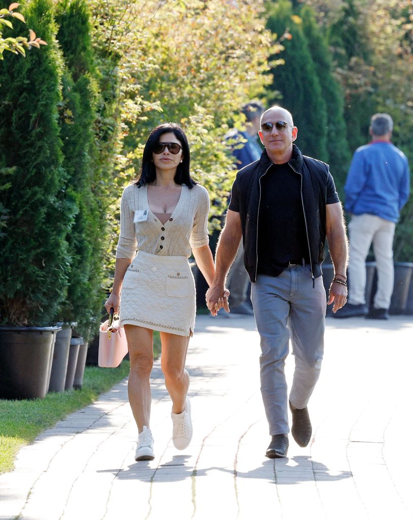 Jeff Bezos and Lauren Sanchez show up hand-in-hand for 'summer camp for ...