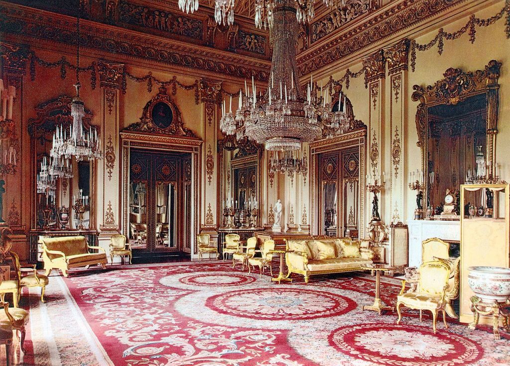 Opulent royal living rooms: Kate Middleton, Meghan Markle, Crown ...