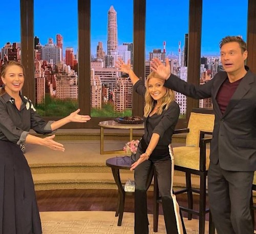 Kelly Ripa makes a statement in leg-lengthening satin pants you’ll want ...