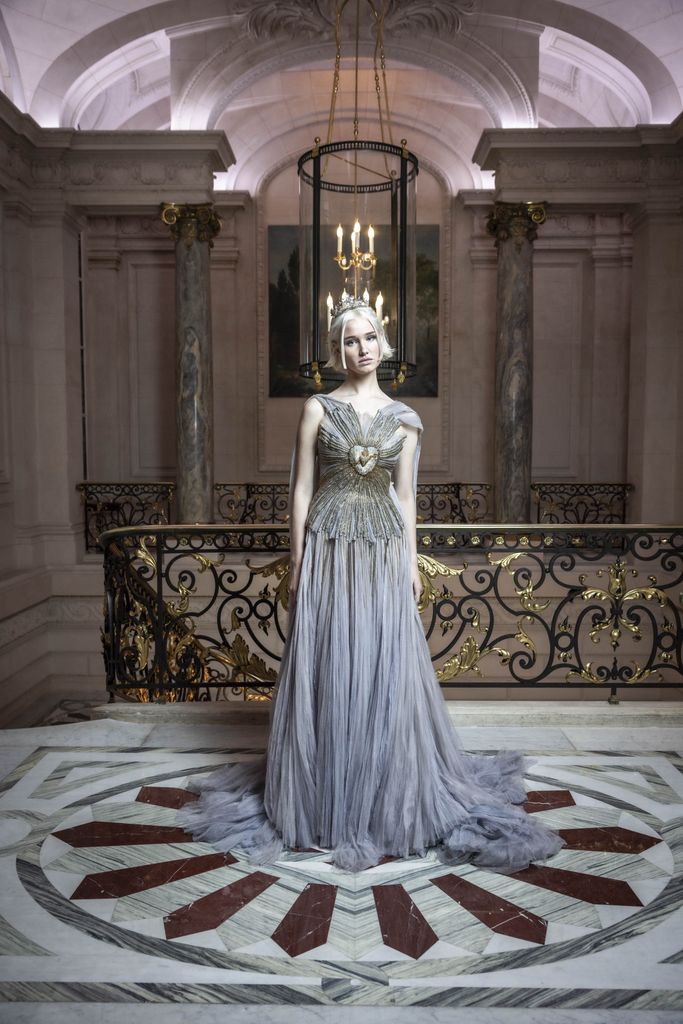 Countess Lara Cosima's 'fairytale' debut at 2023 Débutante Ball proves ...