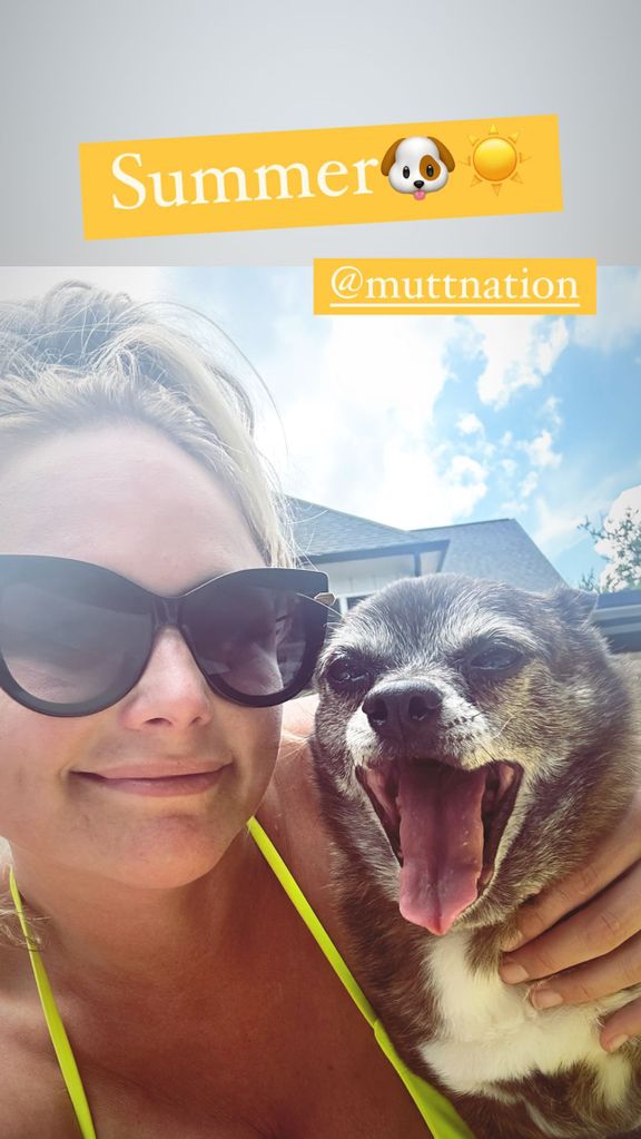 Miranda Lambert Looks Phenomenal In Neon Bikini In New Sun Soaked Selfie Hello