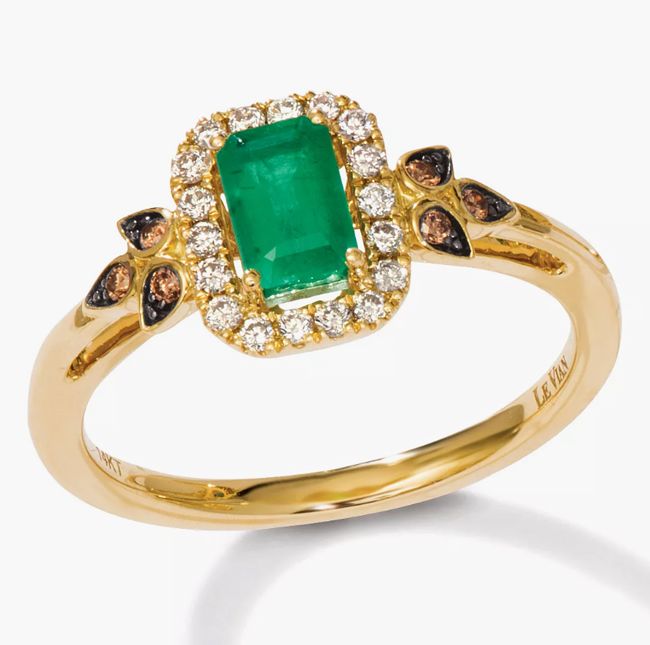 12 best emerald engagement rings 2023: The meaning and best new styles ...