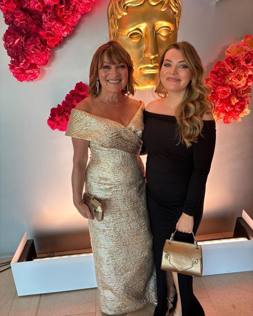 Lorraine Kelly halts GMB as she reveals details of pregnant daughter ...