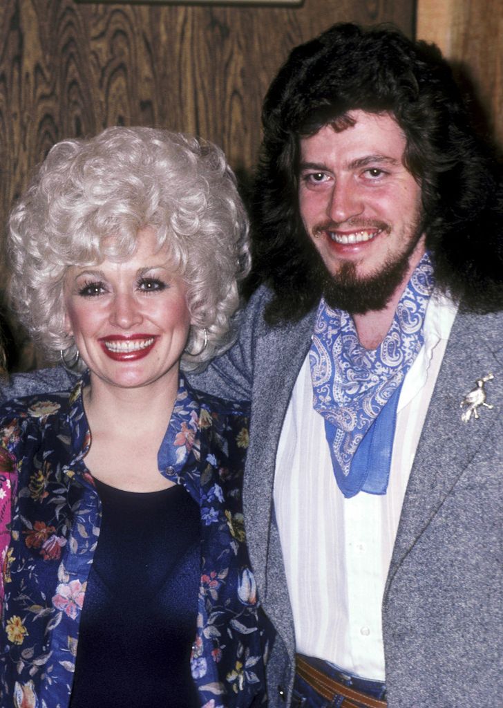 Dolly Parton's 11 lookalike siblings: all you need to know about the ...