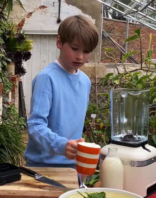 Jamie Oliver’s fans desperate for son Buddy to get his own cooking show ...