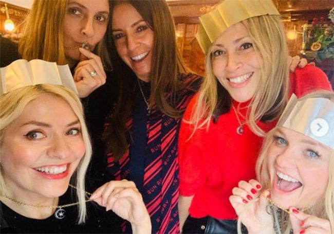 Holly Willoughby's A-list mum gang: This Morning star's exclusive inner ...