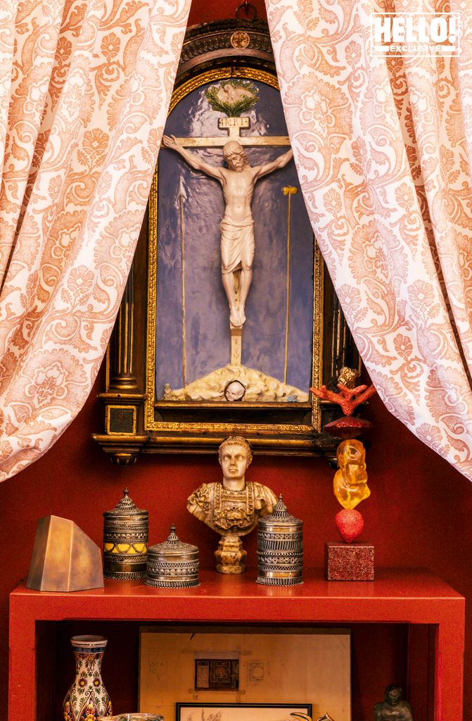 Lord Mountbatten's grandson Ashley Hicks' majestic Milan apartment with ...