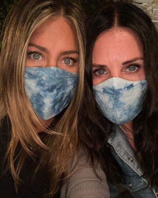 31 celebrities wearing face masks: Best A-list face coverings to shop ...