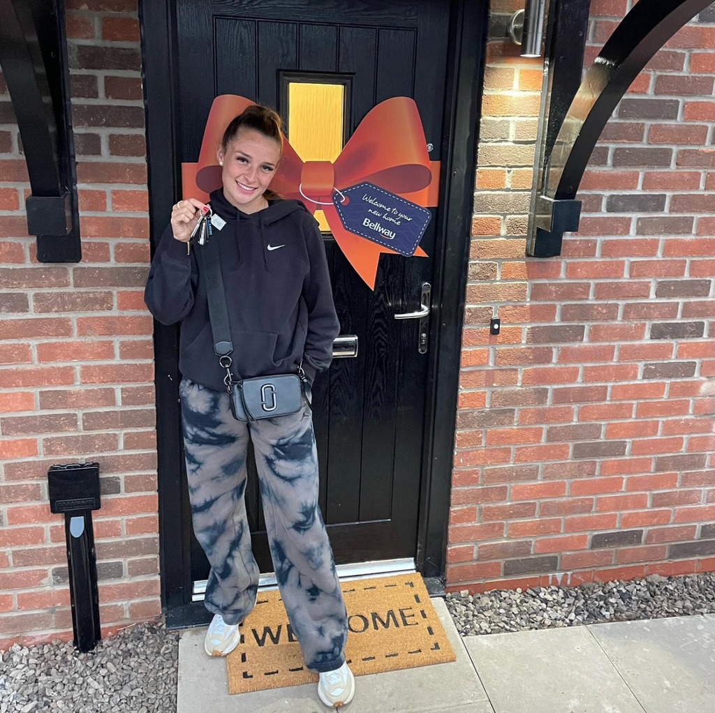 Lioness Ella Toone's Manchester pad with fellow footballer boyfriend ...