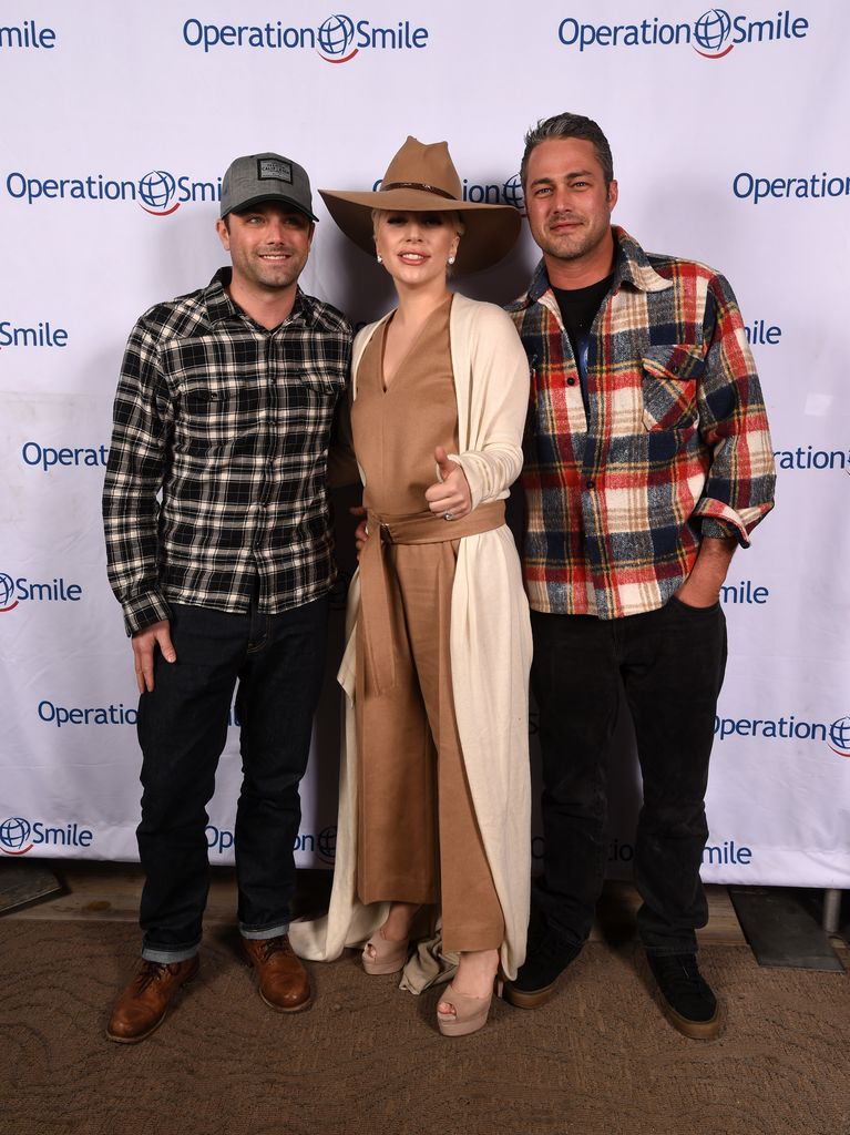 Meet Chicago Fire's Taylor Kinney's lookalike brothers Trent, Adam, and ...