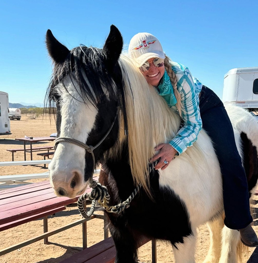 Miranda Lambert goes back to her roots as fans go wild for her new look | HELLO!