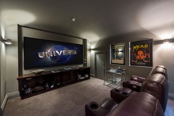 Inside Call the Midwife's stunning nunnery - from the cinema room to ...