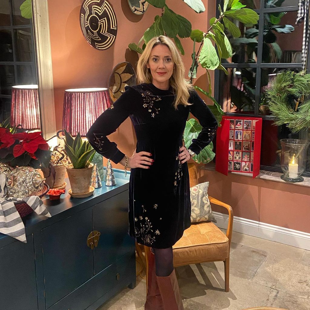 The Traitors star Frankie's chalet-style living room could be a luxury ...