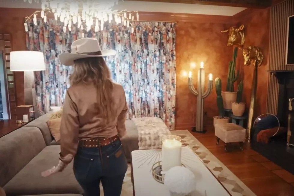 Lainey Wilson's eclectic Nashville home is a huge step-up from her former camper trailer – see ...