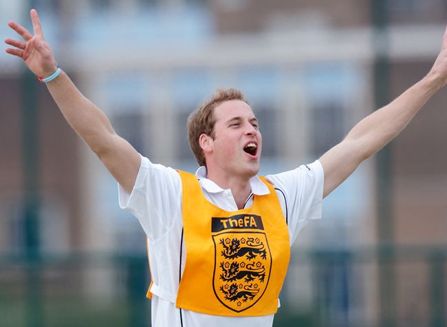 Prince William's fittest moments prove he's king of sports - awe ...