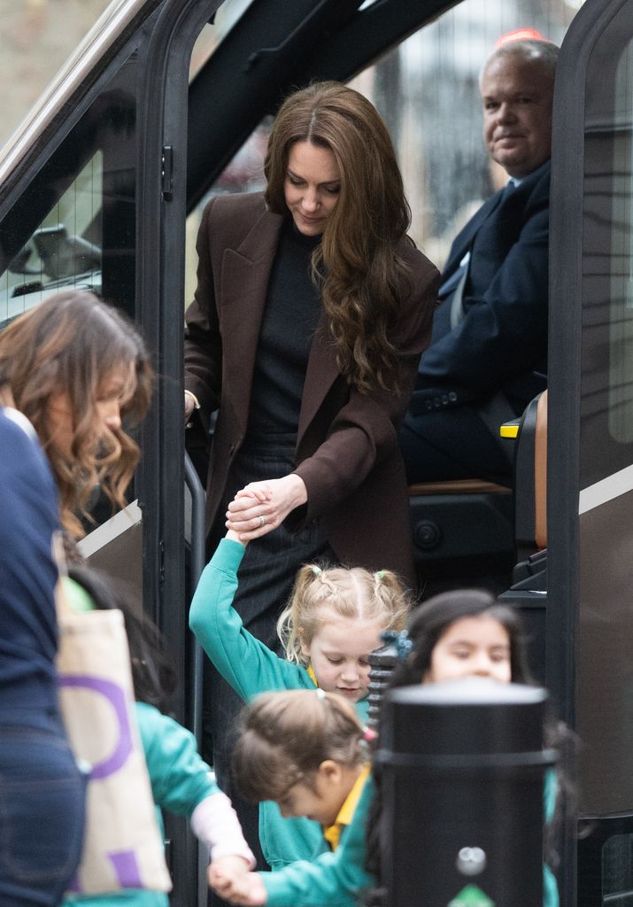 Kate Middleton just like 'one of the school mums' on fun-filled London ...