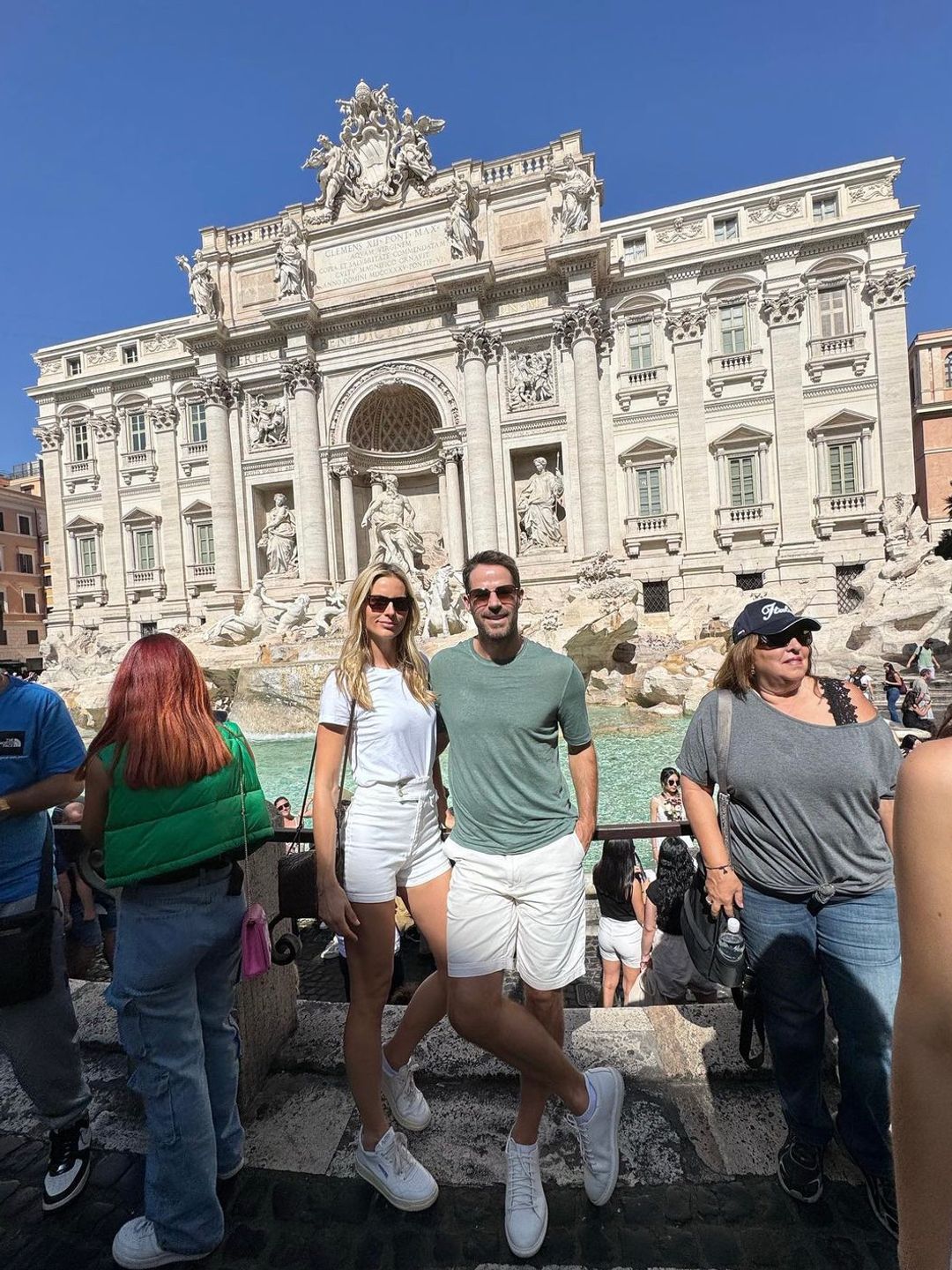 Jamie Redknapp's wife Frida's legs go on forever in tiny shorts on ...