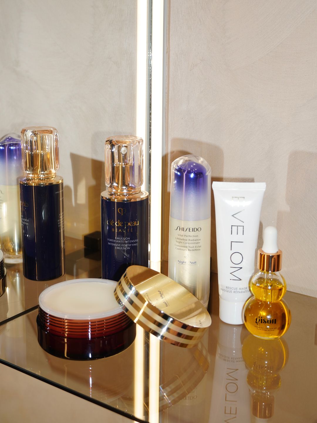 High-glam makeup artist Claudia Neacsu on why 'the right technique' is ...