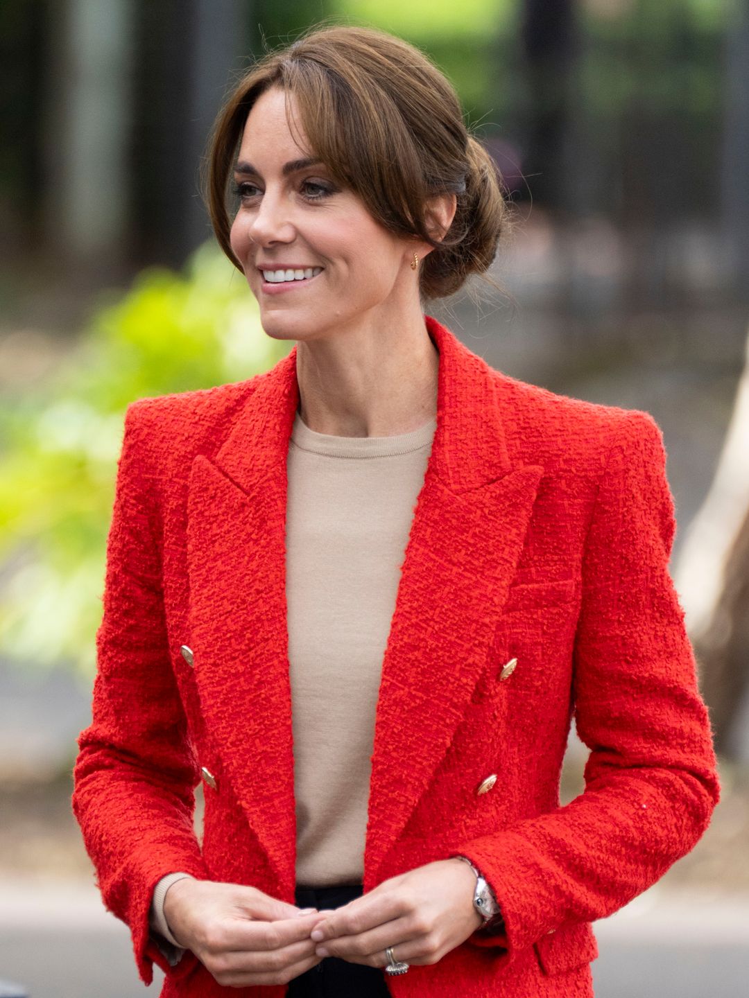 Princess Kate just wore the red tweed blazer trend that's trending for ...