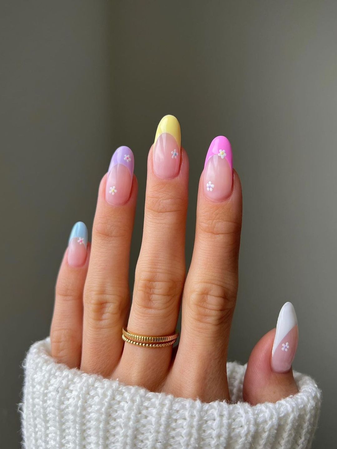 Pastel tip nails: 10 ideas to inspire you this spring | HELLO!