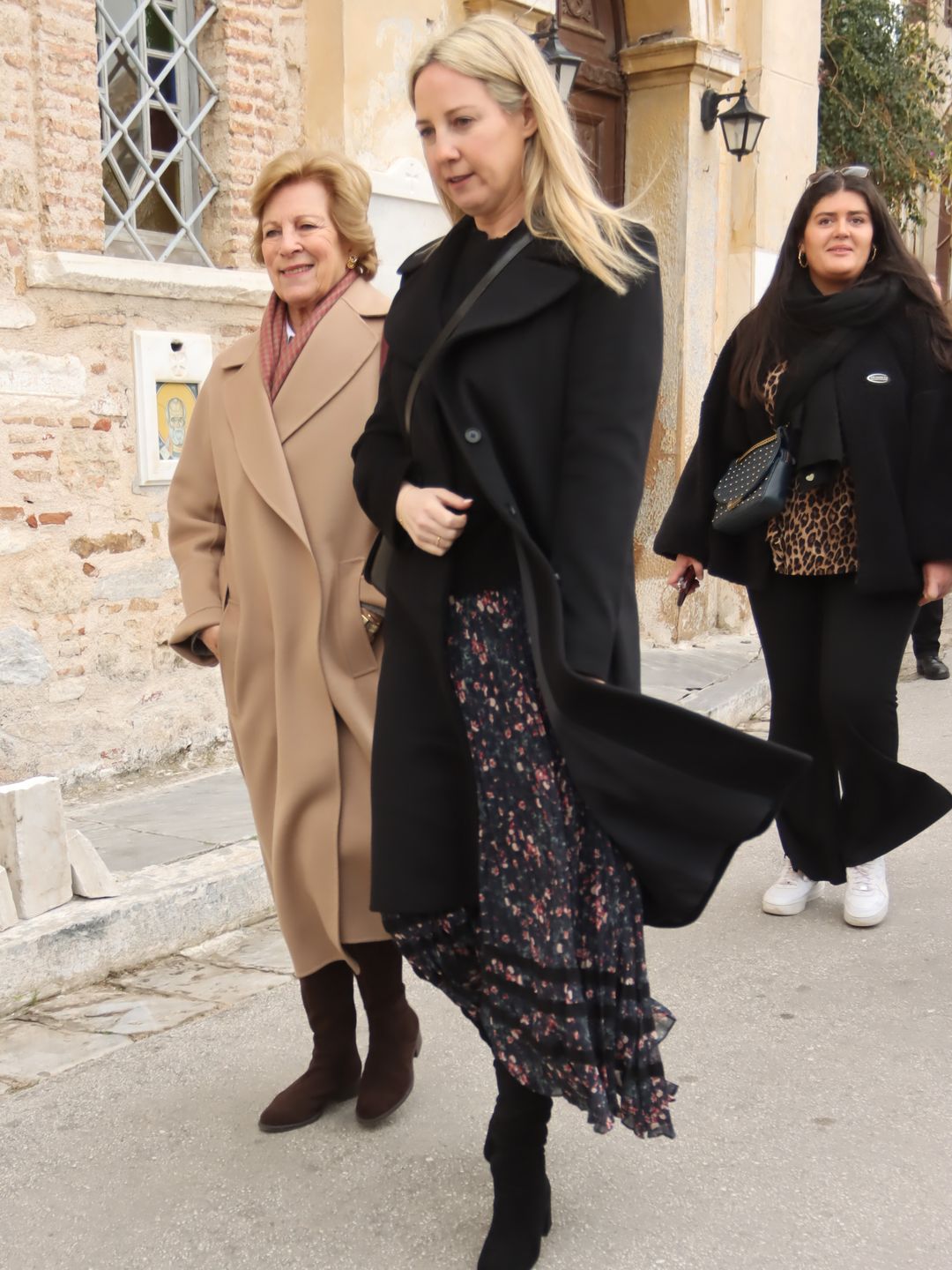 Prince Nikolaos and fiancée Chrysí Vardinogianni look so in love at ...