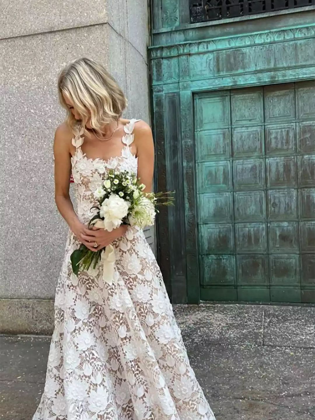 Naomi Watts' $50k engagement ring's romantic diamond has to be seen ...