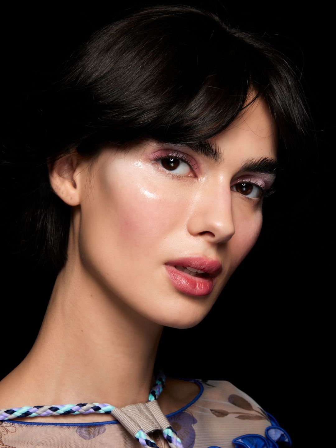 How to successfully cut DIY curtain bangs | HELLO!