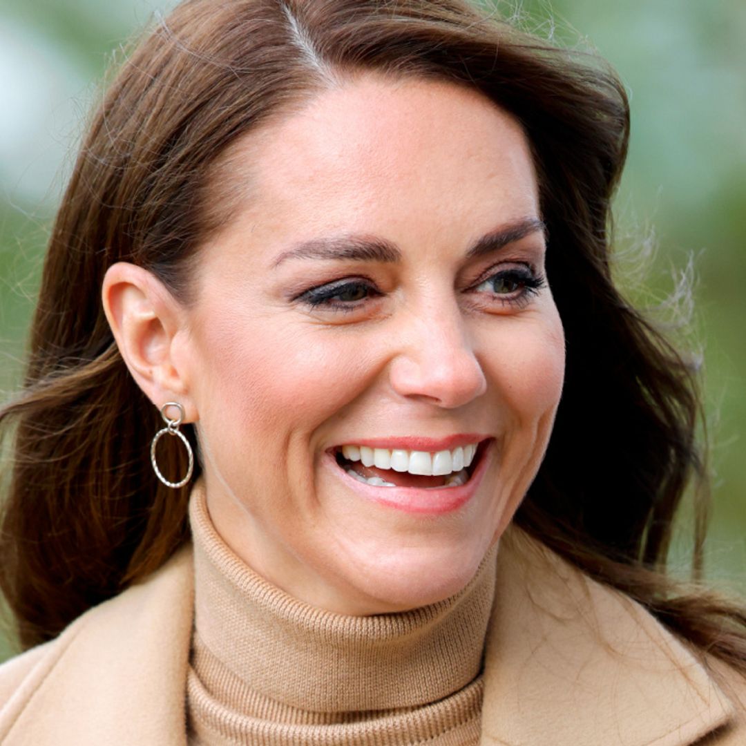 We tried Kate Middleton's secret smokey eye makeup - watch our step-by ...