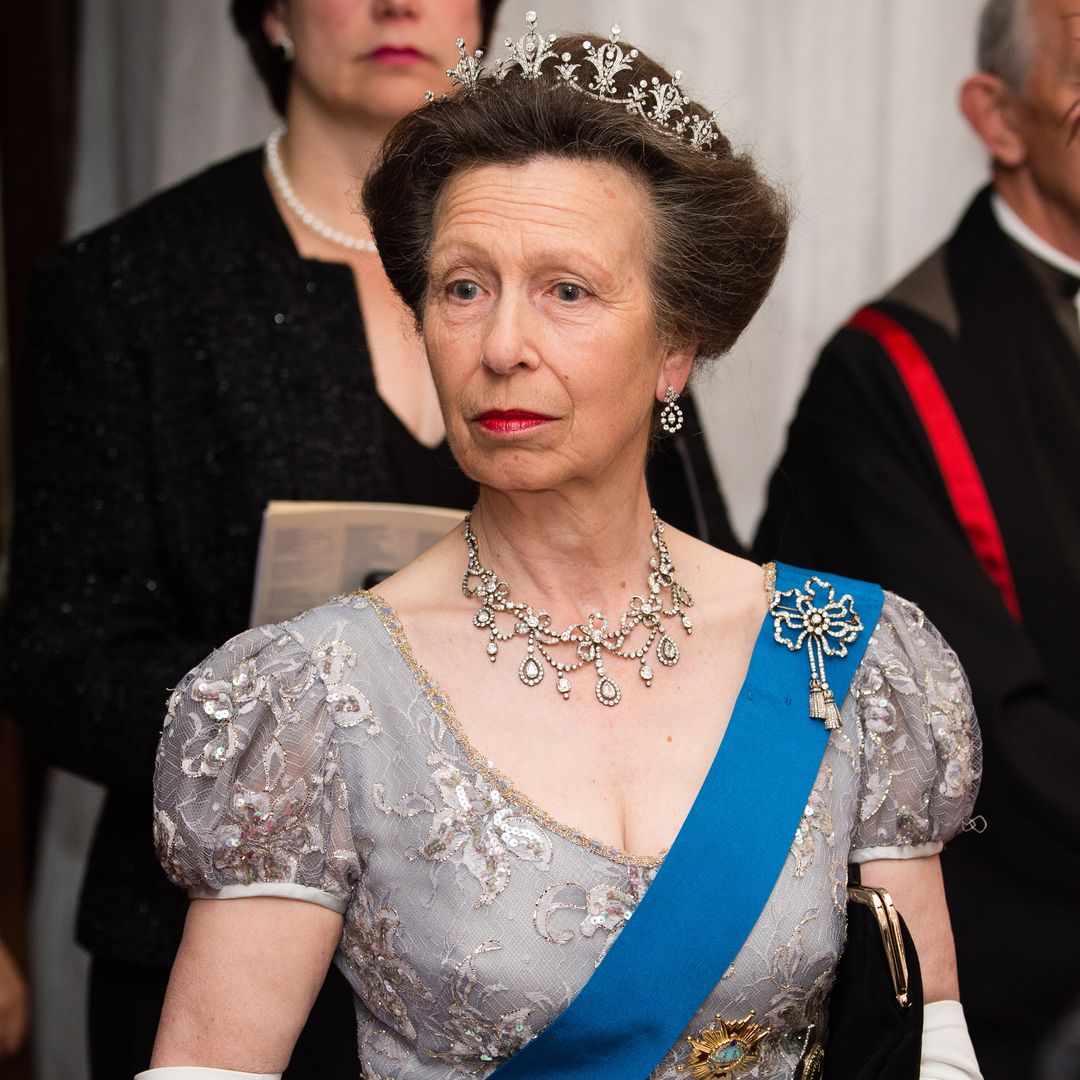 Princess Anne's heartbreaking last curtsy to the Queen – watch | HELLO!