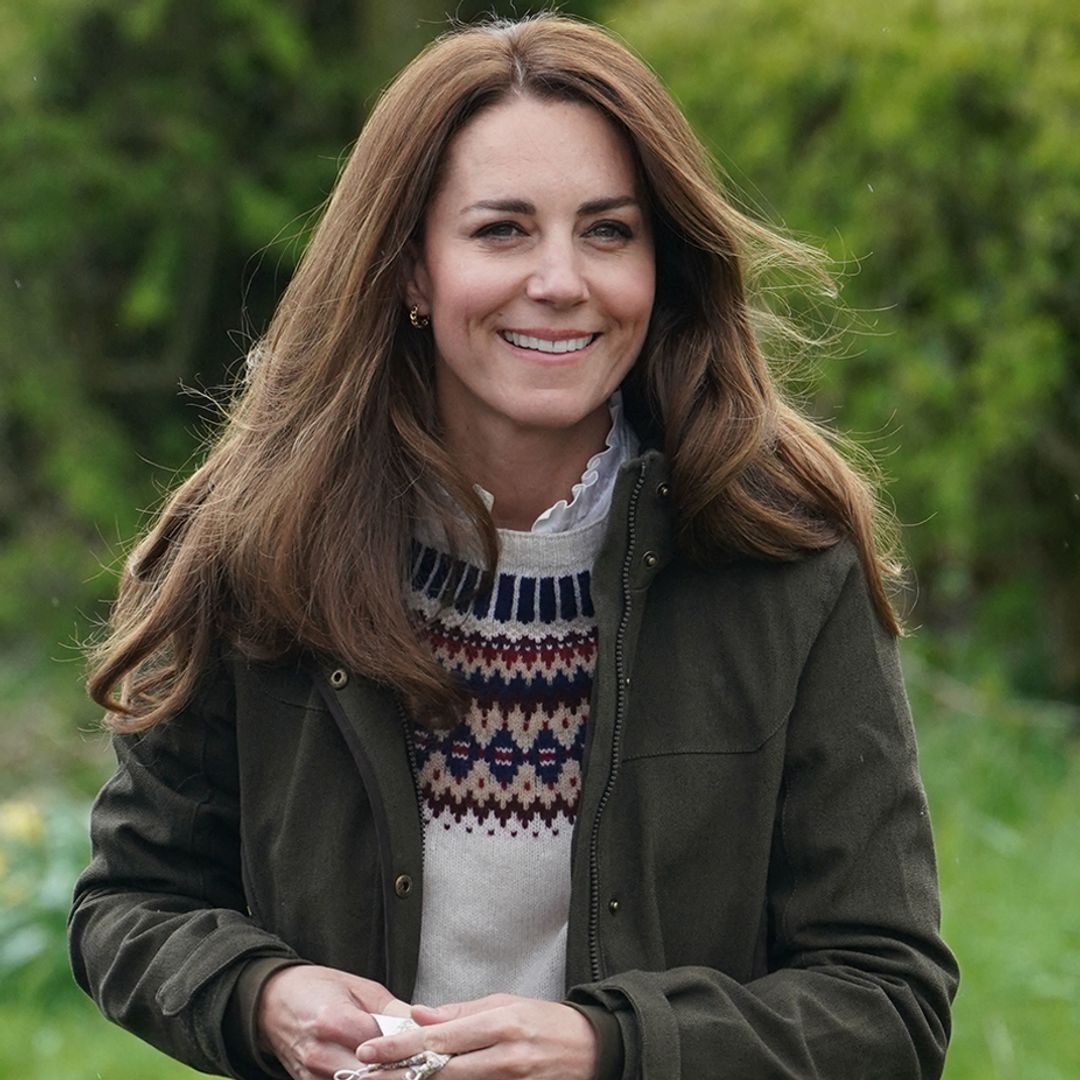 Kate Middleton's pretty £250 blouse features incredibly touching detail ...
