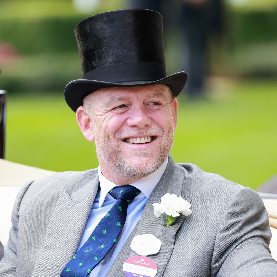 Mike Tindall enjoys day off parenting duties as he reunites with rugby ...