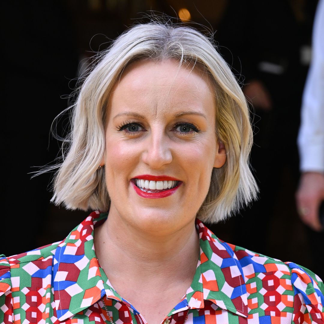 Hair ideas, celebrity hairstyles, short, long, curly, straight cuts