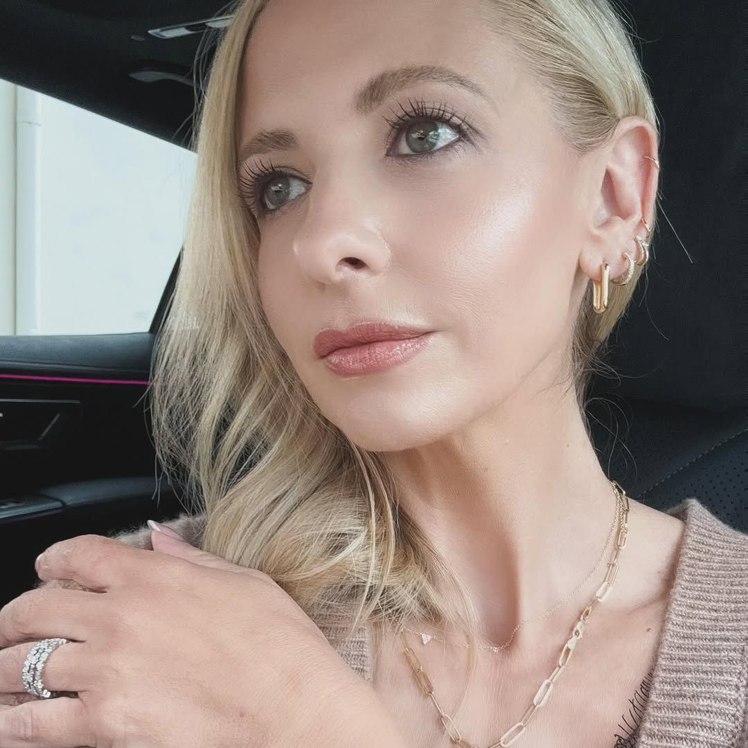 Sarah Michelle Gellar's fresh faced new photos have fans saying the ...