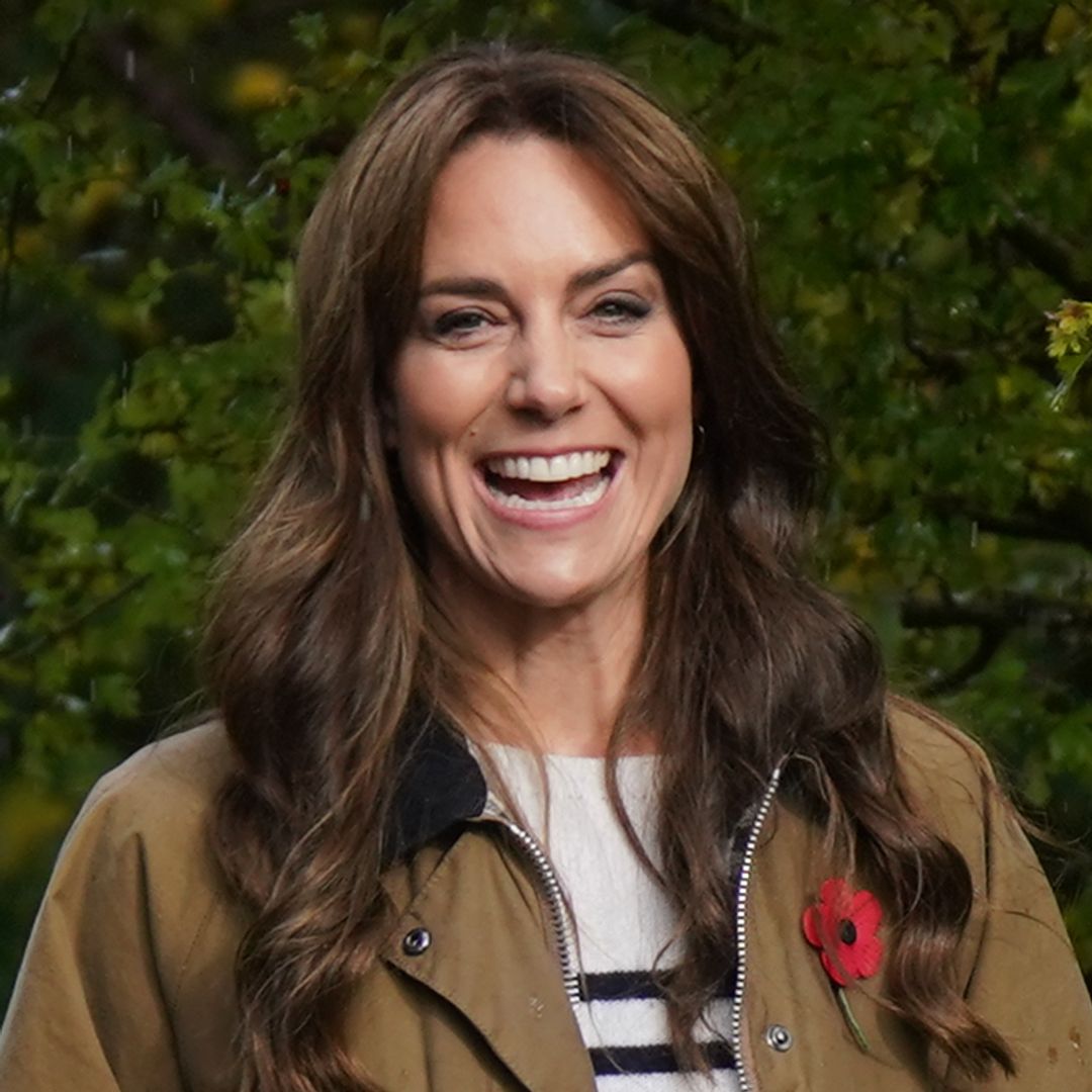 Kate Middleton hits the supermarket in skinny jeans and £8 earrings ...