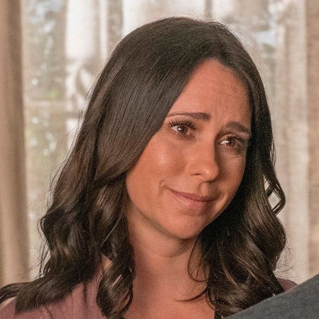 Jennifer Love Hewitt - Latest News & Photos